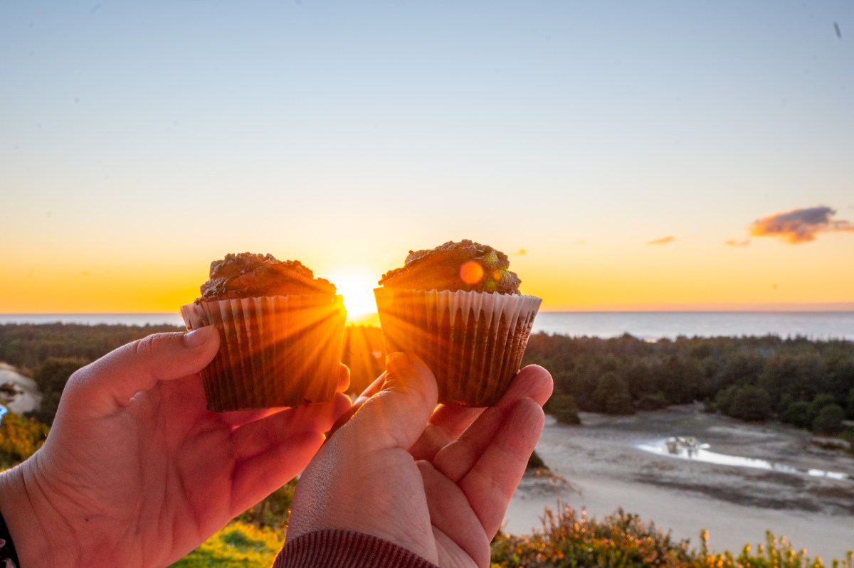Beach & Lighthouse – Vella Marie